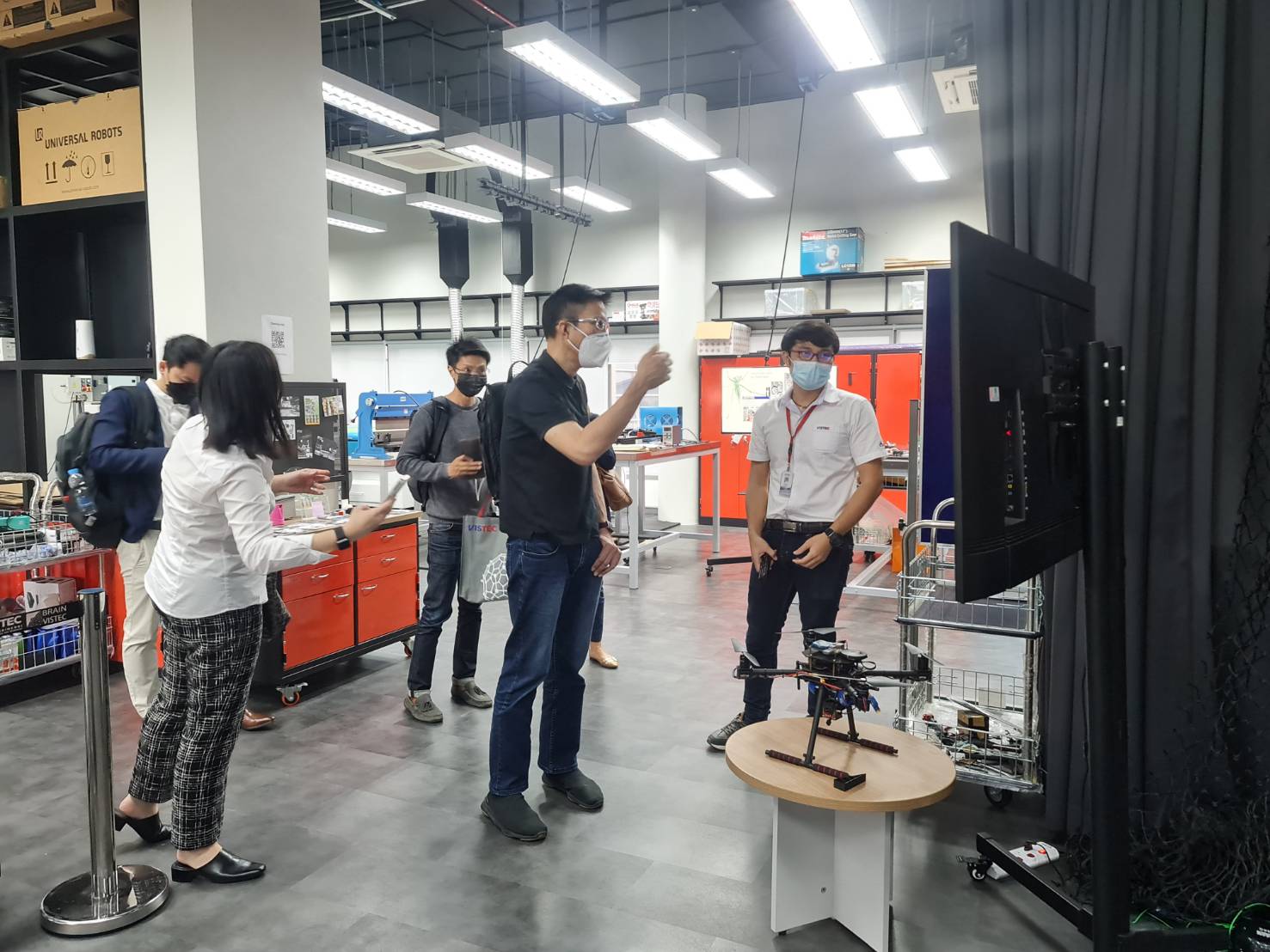 A visitor group from SCG (WEDO team) and SCB Academy. – BRAIN VISTEC