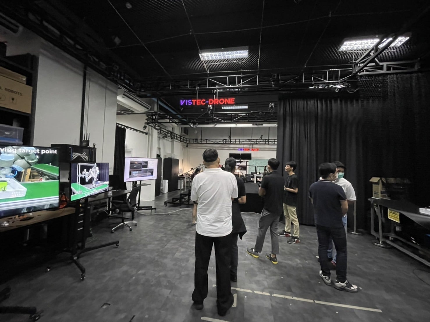 Welcome, Team from ARV visited the ARIA research area. – BRAIN VISTEC