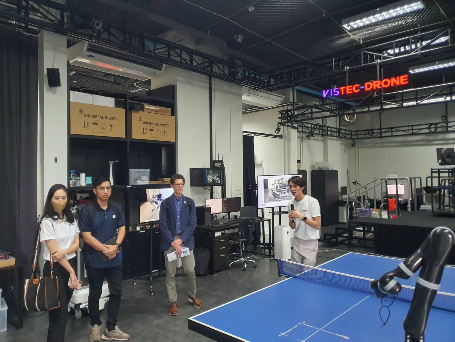 SRI International & ARV Visited ARIA research center – BRAIN VISTEC