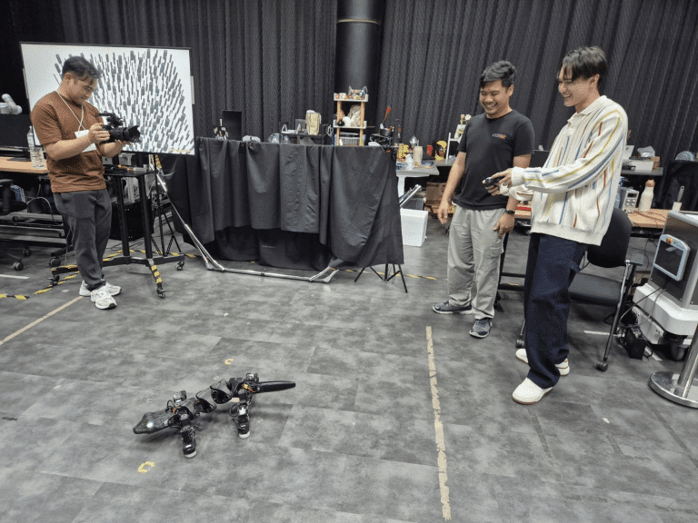 PTT STEM Camp Students Visit IST Robotics Laboratory – BRAIN VISTEC